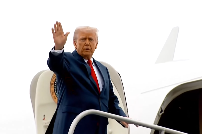 Video Of Trump Walking Up Stairs To Air Force One Goes Viral And ...