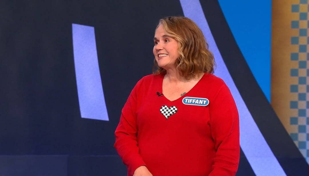 Wheel of Fortune' Stuns Fans With This Kinky Puzzle That's Baffling ...