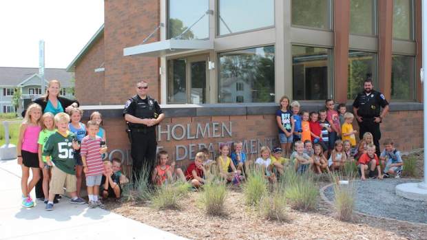 holmen police department - Opposing Views