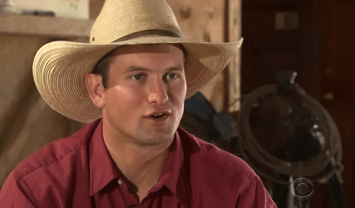 Photo Of Cowboy And Thief In Parking Lot Goes Viral After People Spot ...