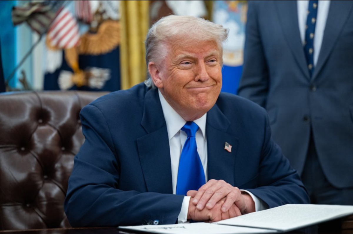 Trump Faces Backlash Over AI Star Wars Image After People Spot Small ...