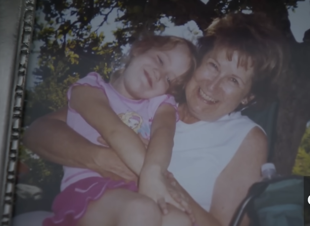 Woman Now Able To See Through Her Tooth After Losing Her Vision A ...