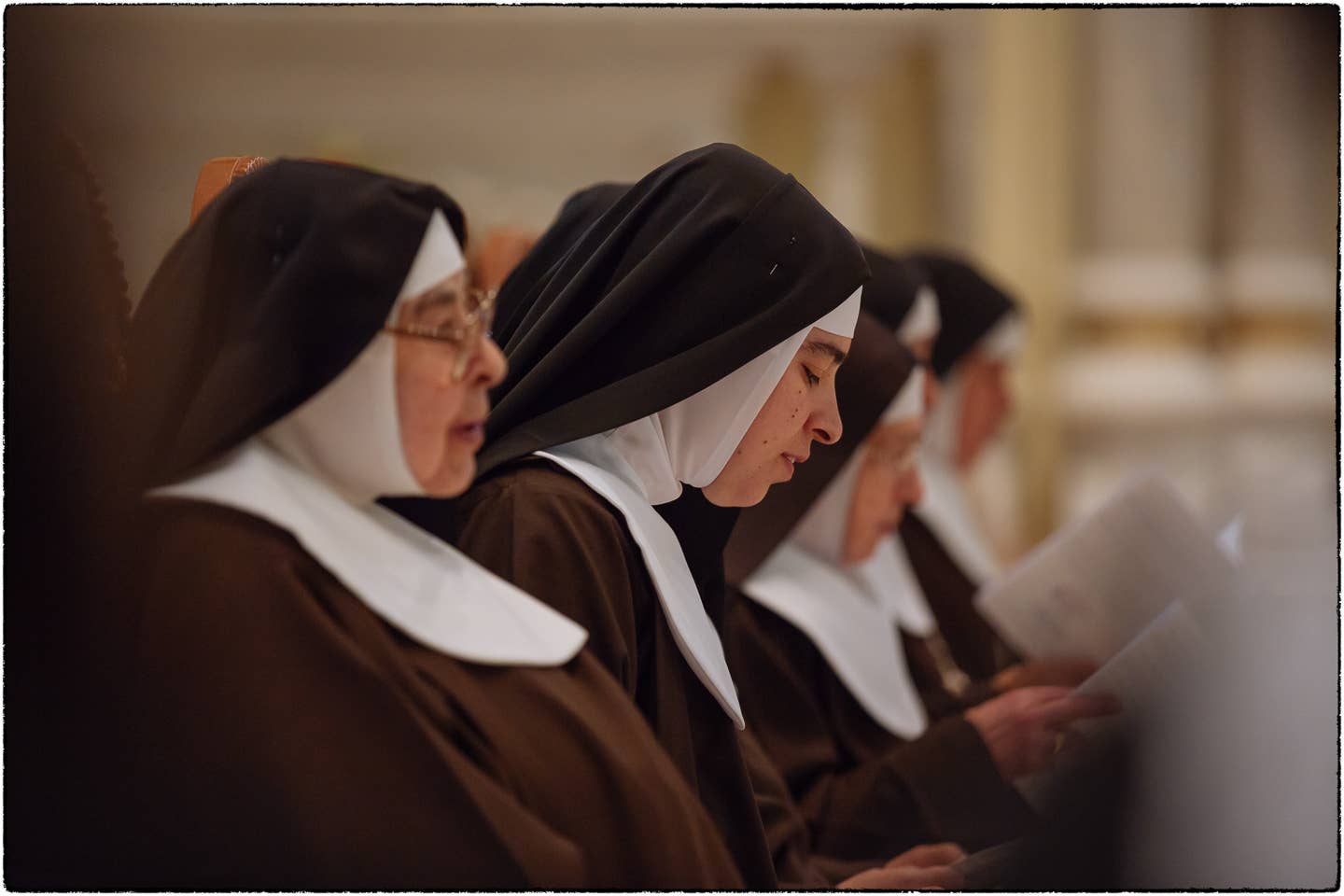 History of Catholic Chapel Veils and Head Coverings - Opposing Views